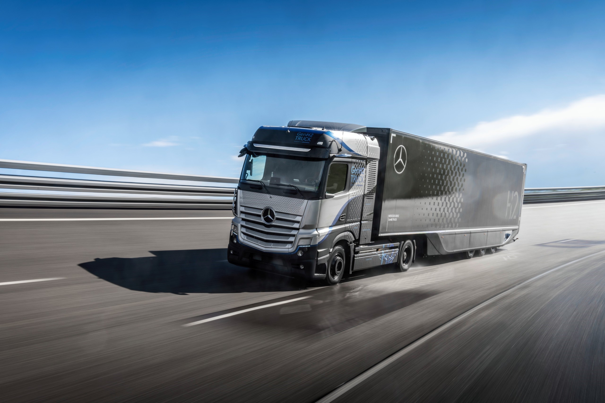 Daimler Truck, karbon nötr bir gelecek için yatırıma devam ediyor ... Daimler Truck, karbon nötr bir gelecek için yatırıma devam ediyor ...