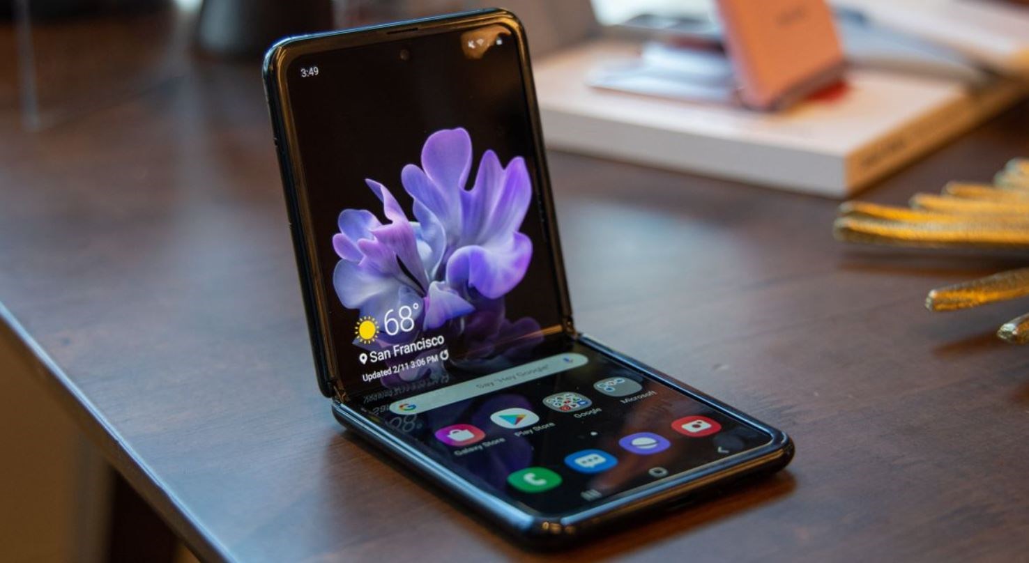 Samsung, yeni Galaxy Z Flip modeli için çalışmalara başladı | DonanımHaber Samsung, yeni Galaxy Z Flip modeli için çalışmalara başladı | DonanımHaber